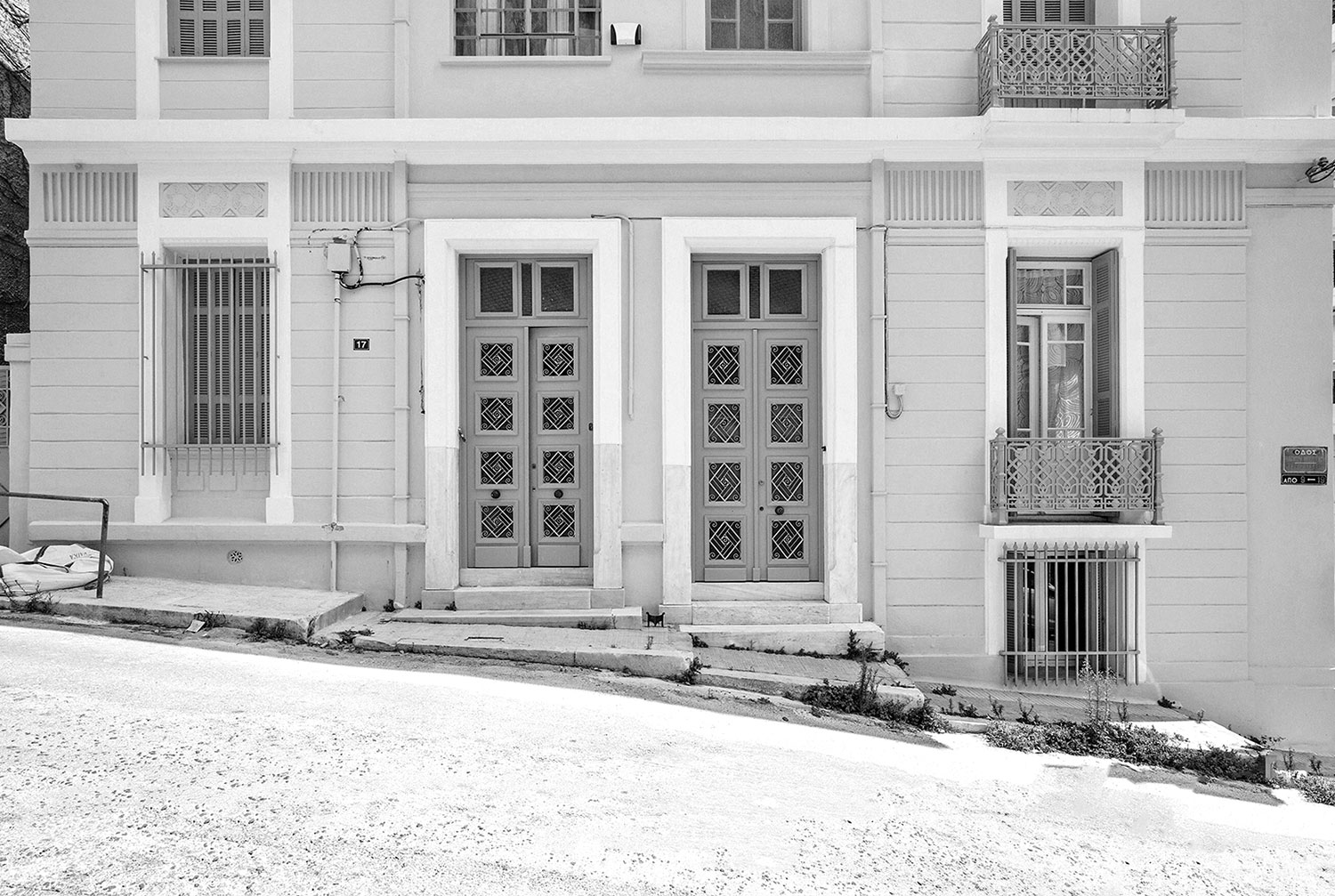 Ανακαίνιση διαμερίσματος σε διατηρητέο κτήριο | Archetype