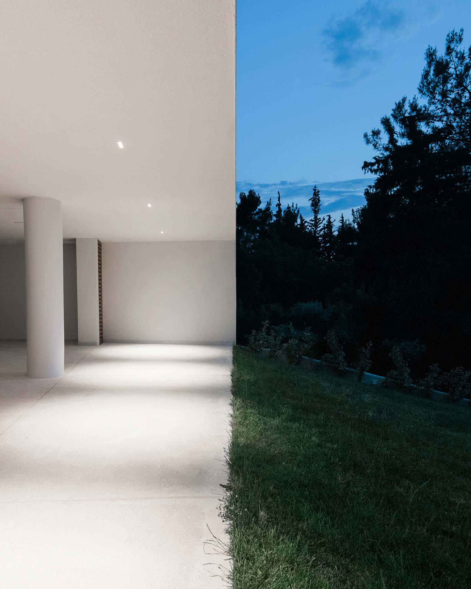 Slope House | Archetype