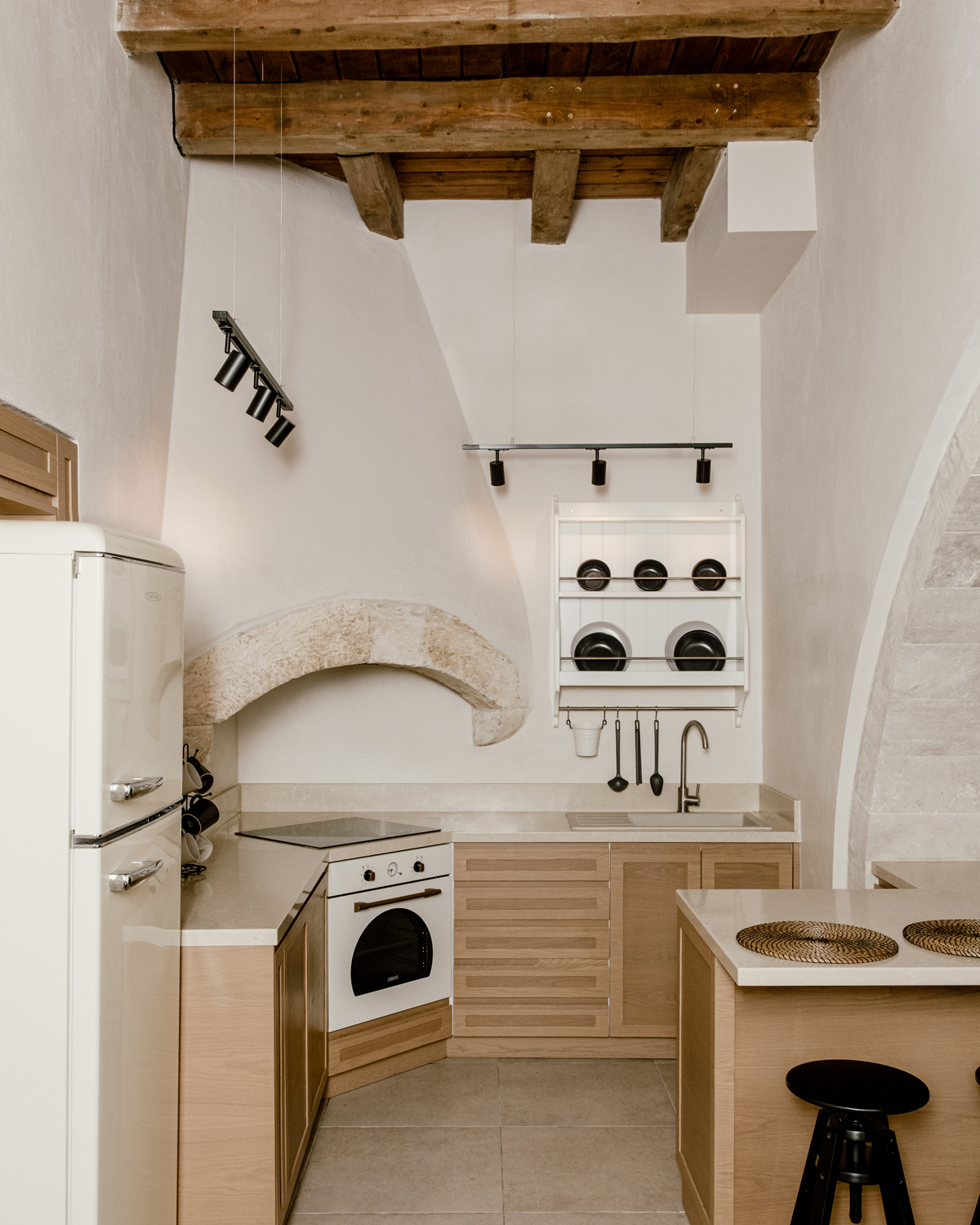 Arch House | Archetype