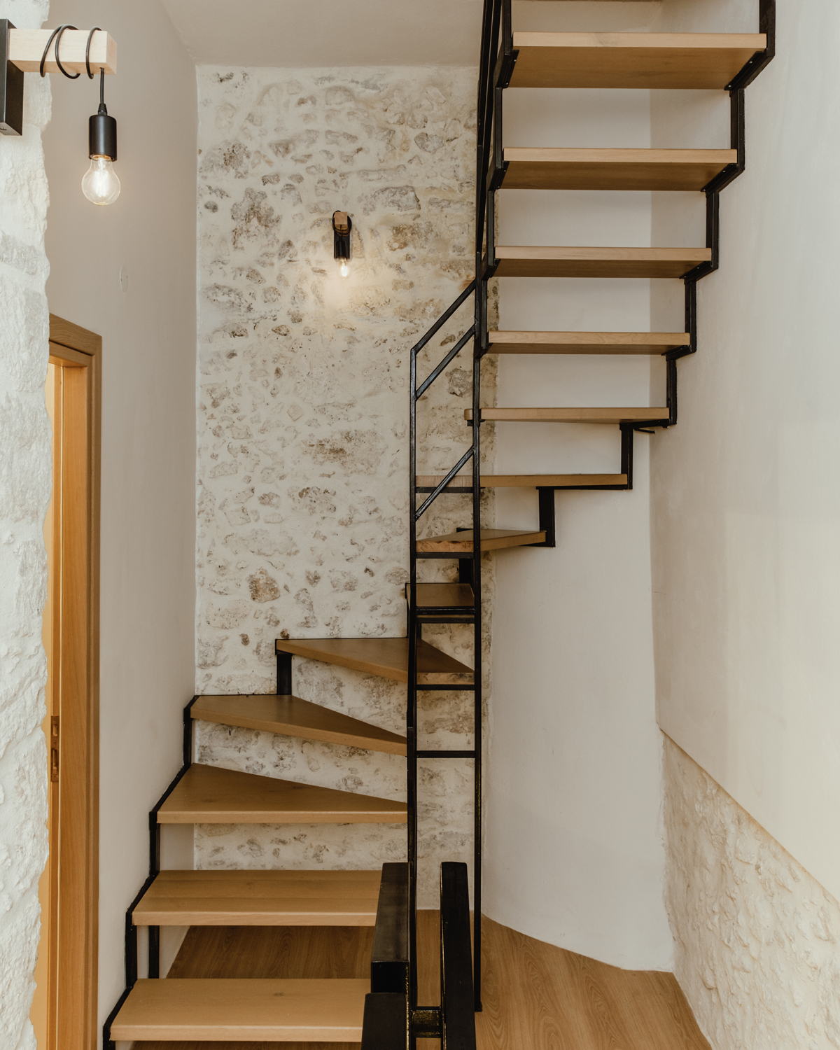 Arch House | Archetype