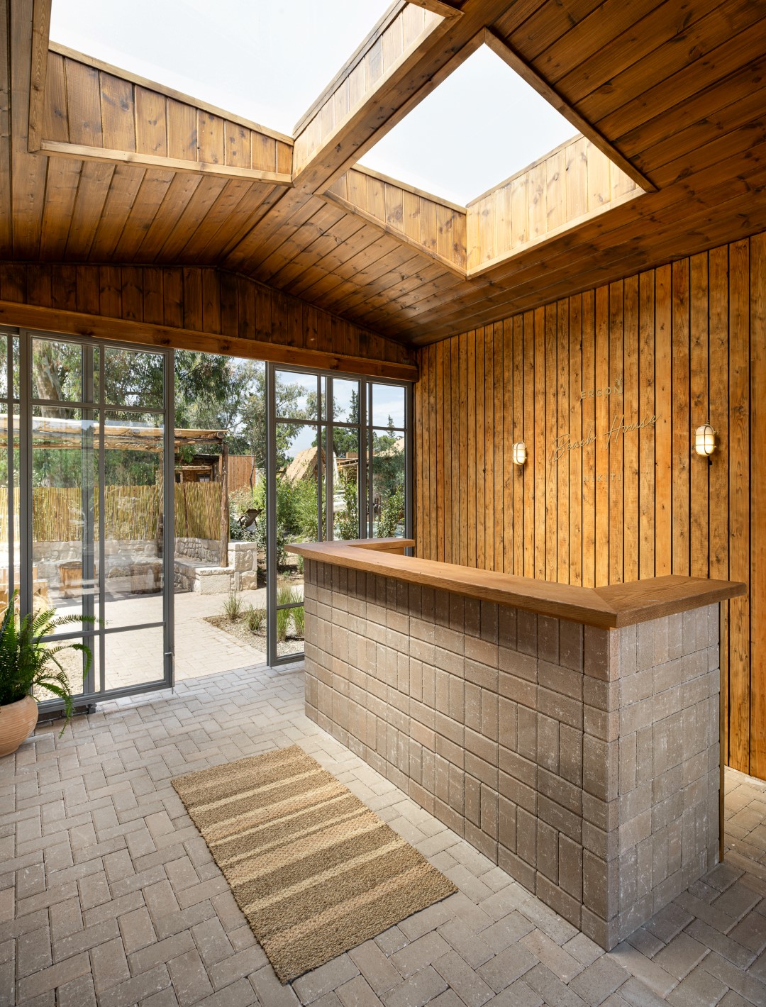Ergon Beach House | Archetype